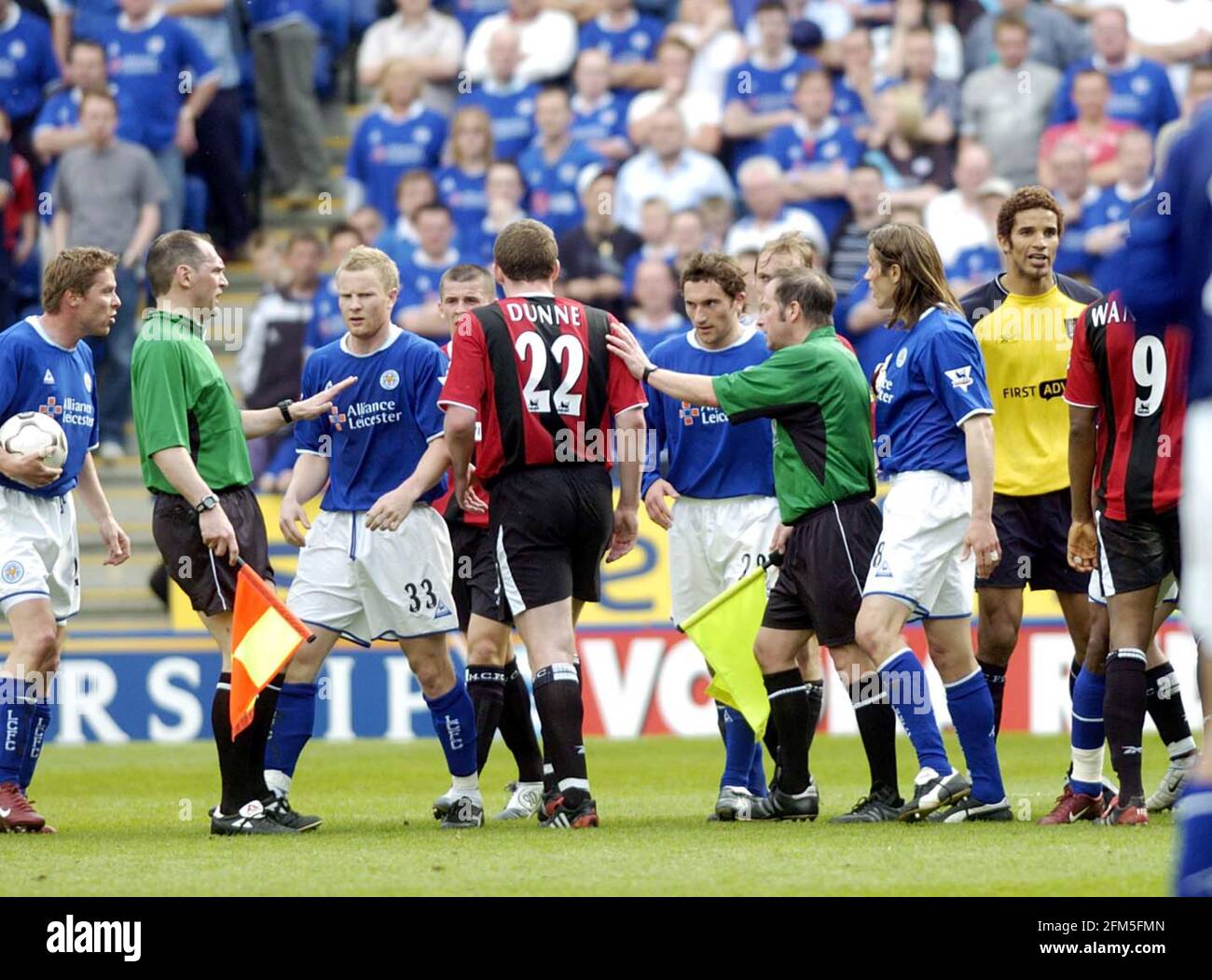 PENALTY INCENDENT PICTURE DAVID ASHDOWN PREMIER LEAGUE FOOTBALL Stock ...