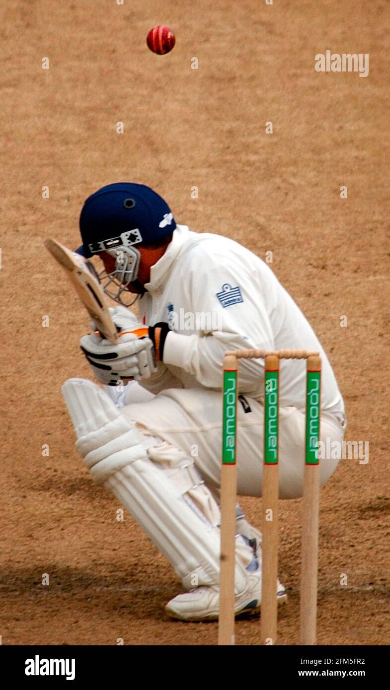 3RD TEST ENGLAND V SRI LANKA AT OLD TRAFFORD 14/6/2002 MARK BUTCHER ...