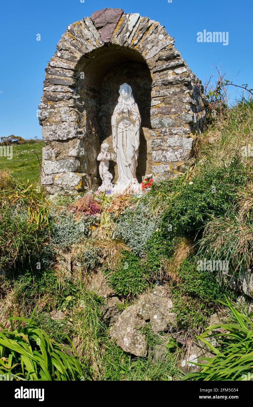St non shrine hi-res stock photography and images - Alamy