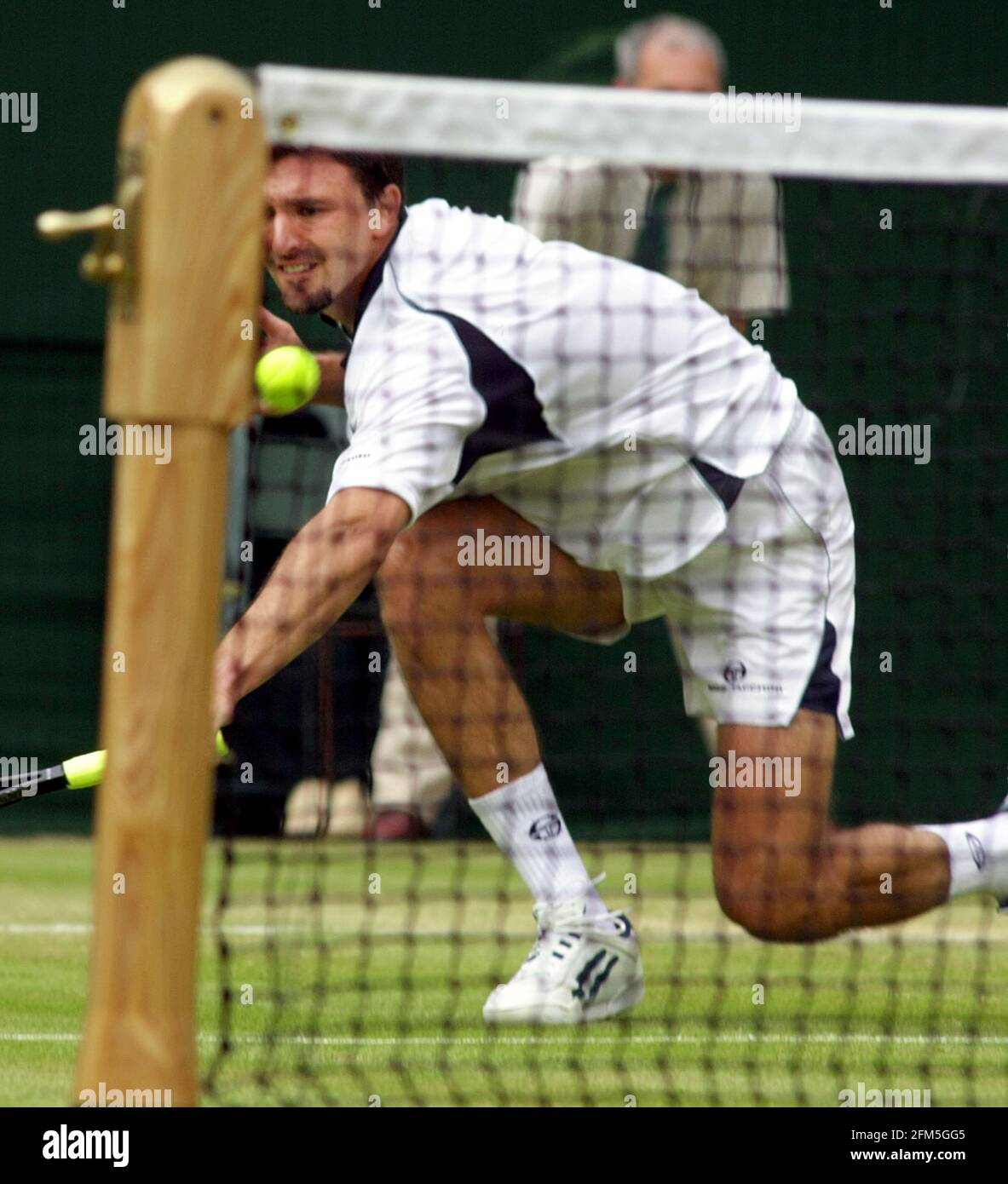 Goran wimbledon 2001 hi-res stock photography and images - Alamy