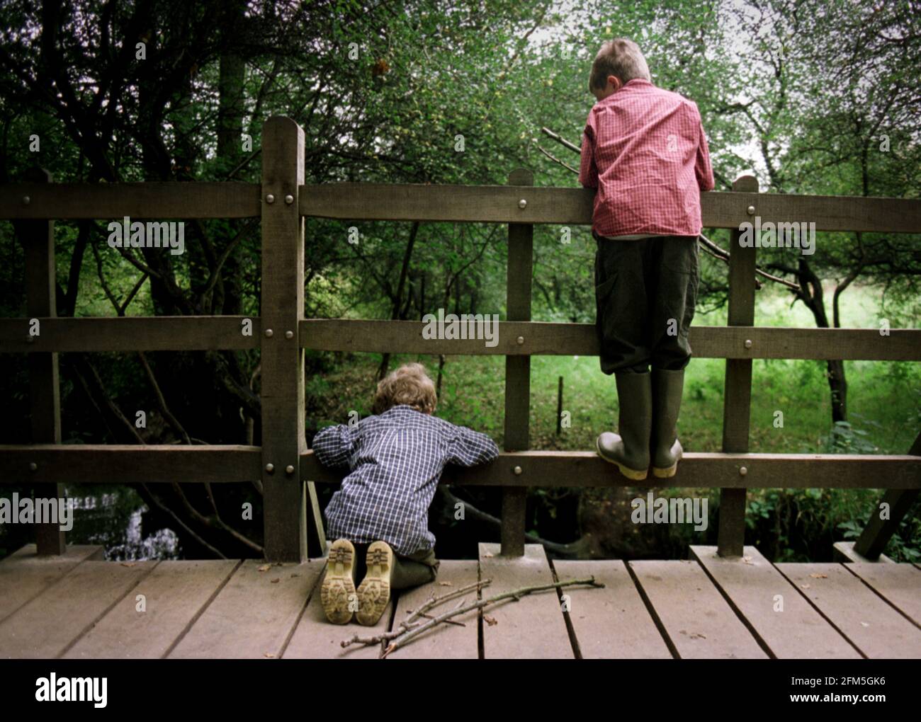 Pooh sticks hi-res stock photography and images - Alamy