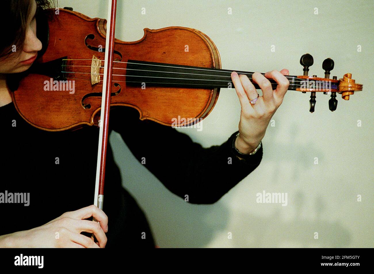Antonio stradivari hi-res stock photography and images - Alamy