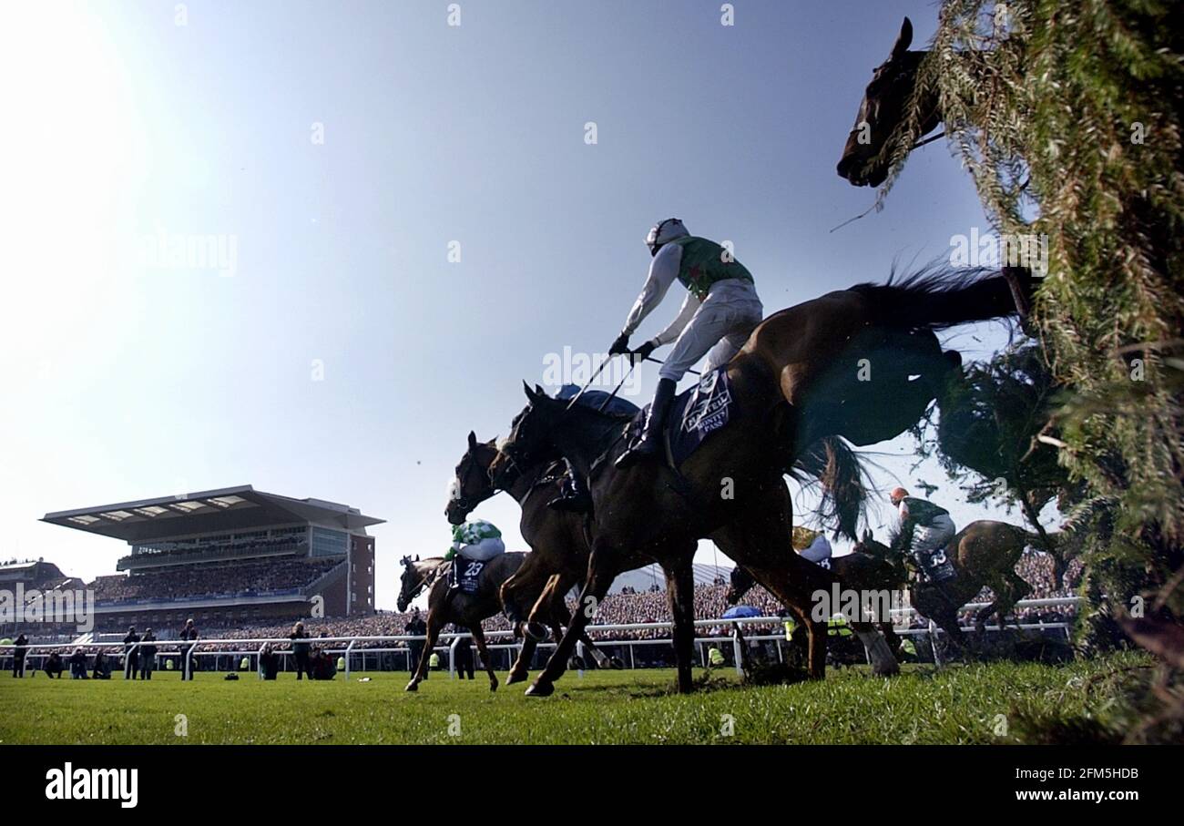 GRAND NATIONAL AT AINTREE 5/4/2003 MONTY'S PASS OVER THE CHAIR PICTURE ...