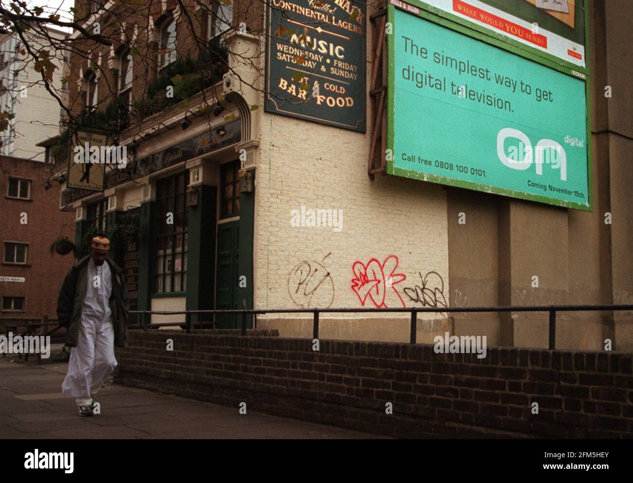 1998 television hi-res stock photography and images - Alamy