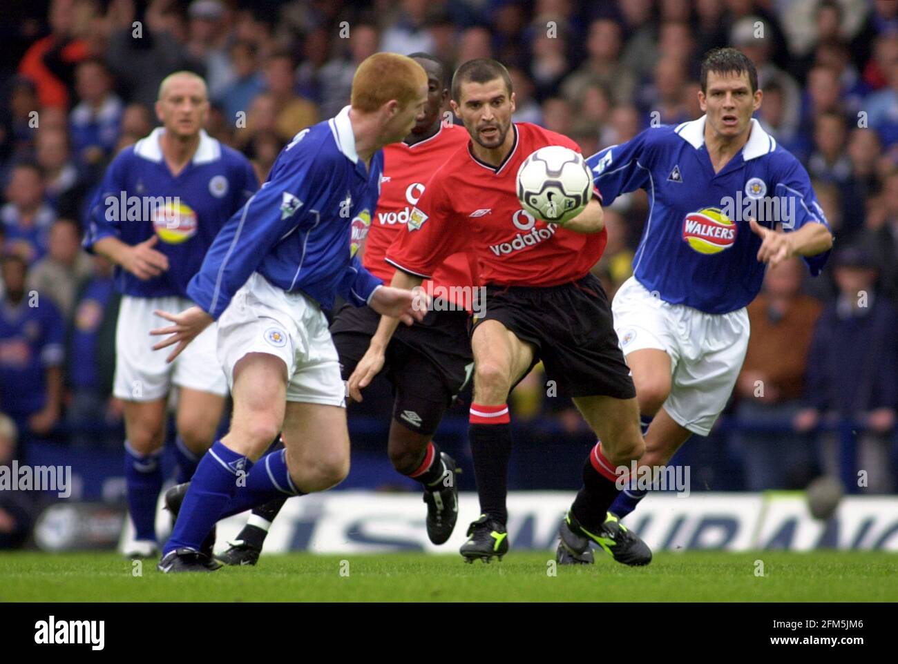 Roy Keane Football Player of Manchester United, Oct 2000 in action ...