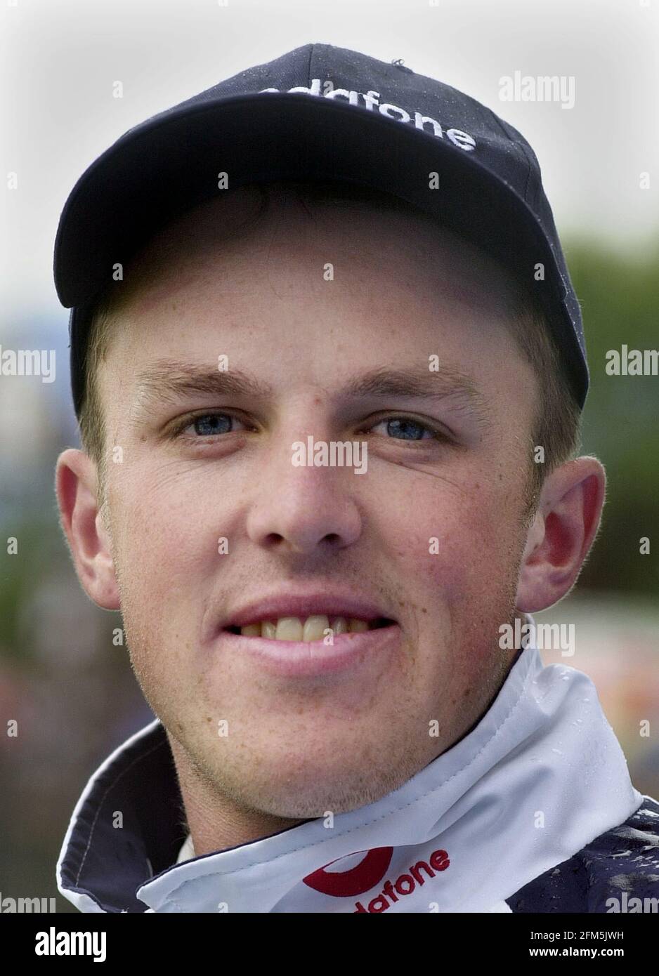 GRAHAM SWAN ENGLAND CRICKETER JAN 2000 WEARING VODAPHONE CAP Stock ...