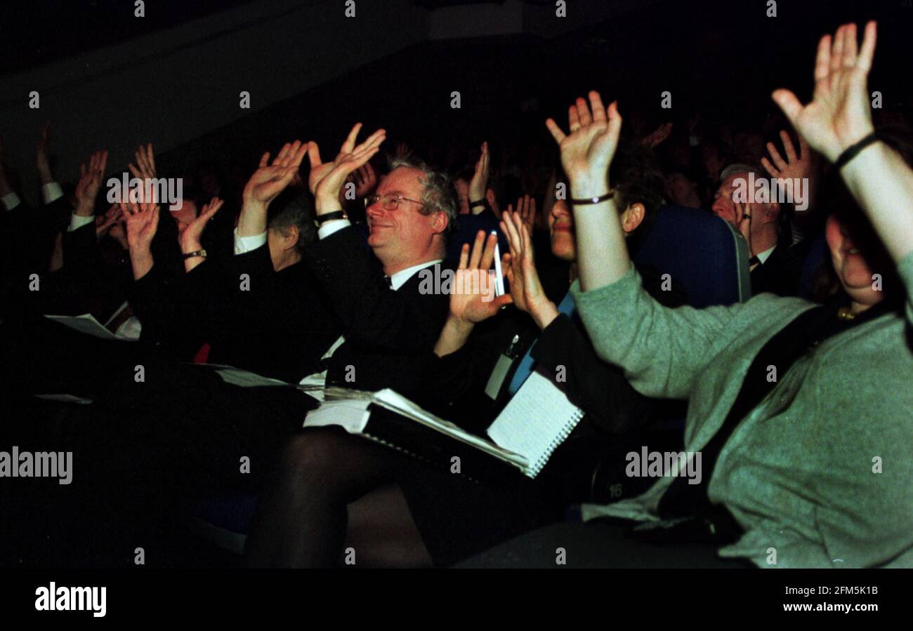 Chris Smith MP applauds using sign language February 1999 after ...