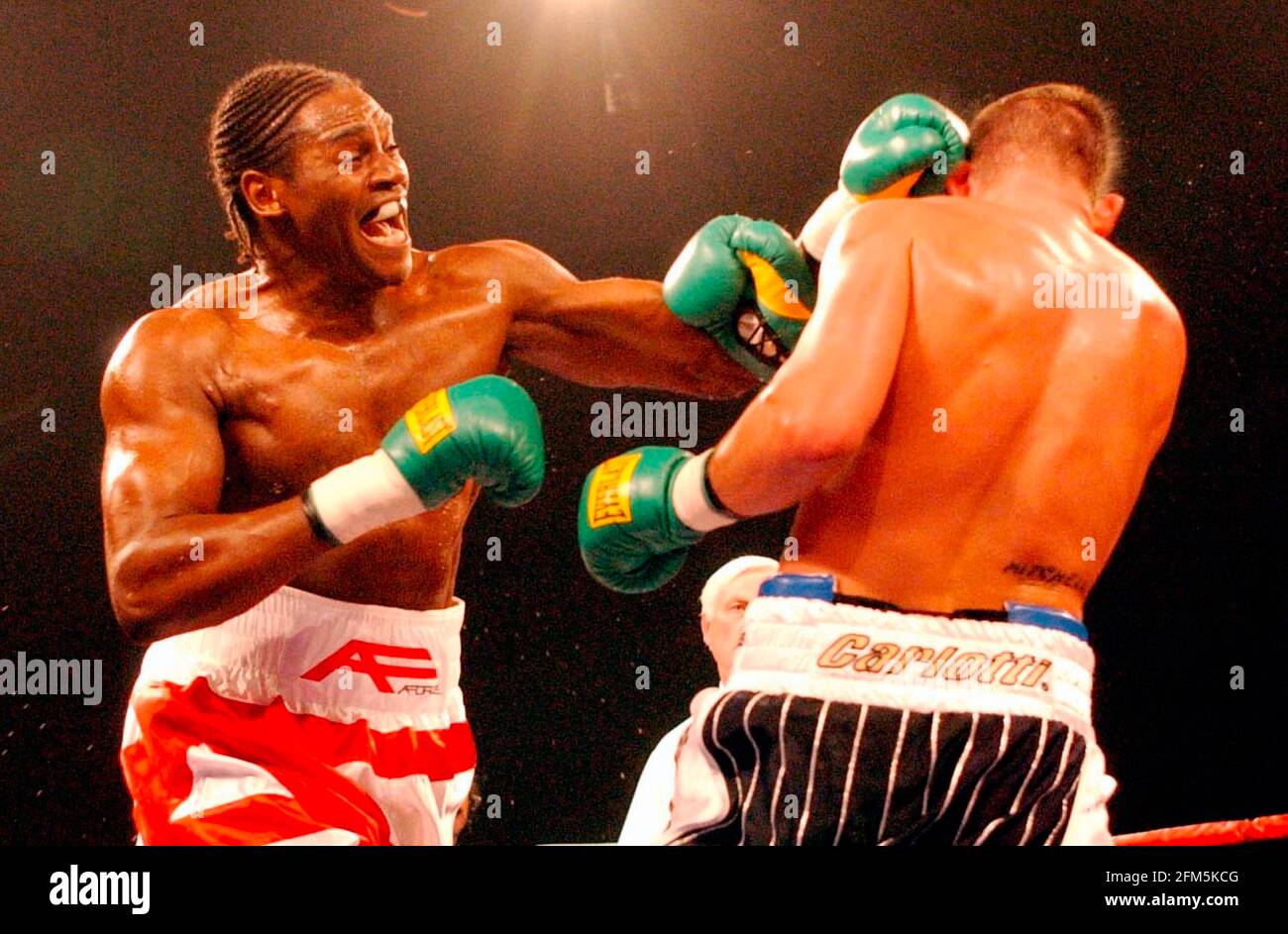 AUDLEY HARRISON V ?21/5/2002 PICTURE DAVID ASHDOWN. BOXING Stock Photo ...