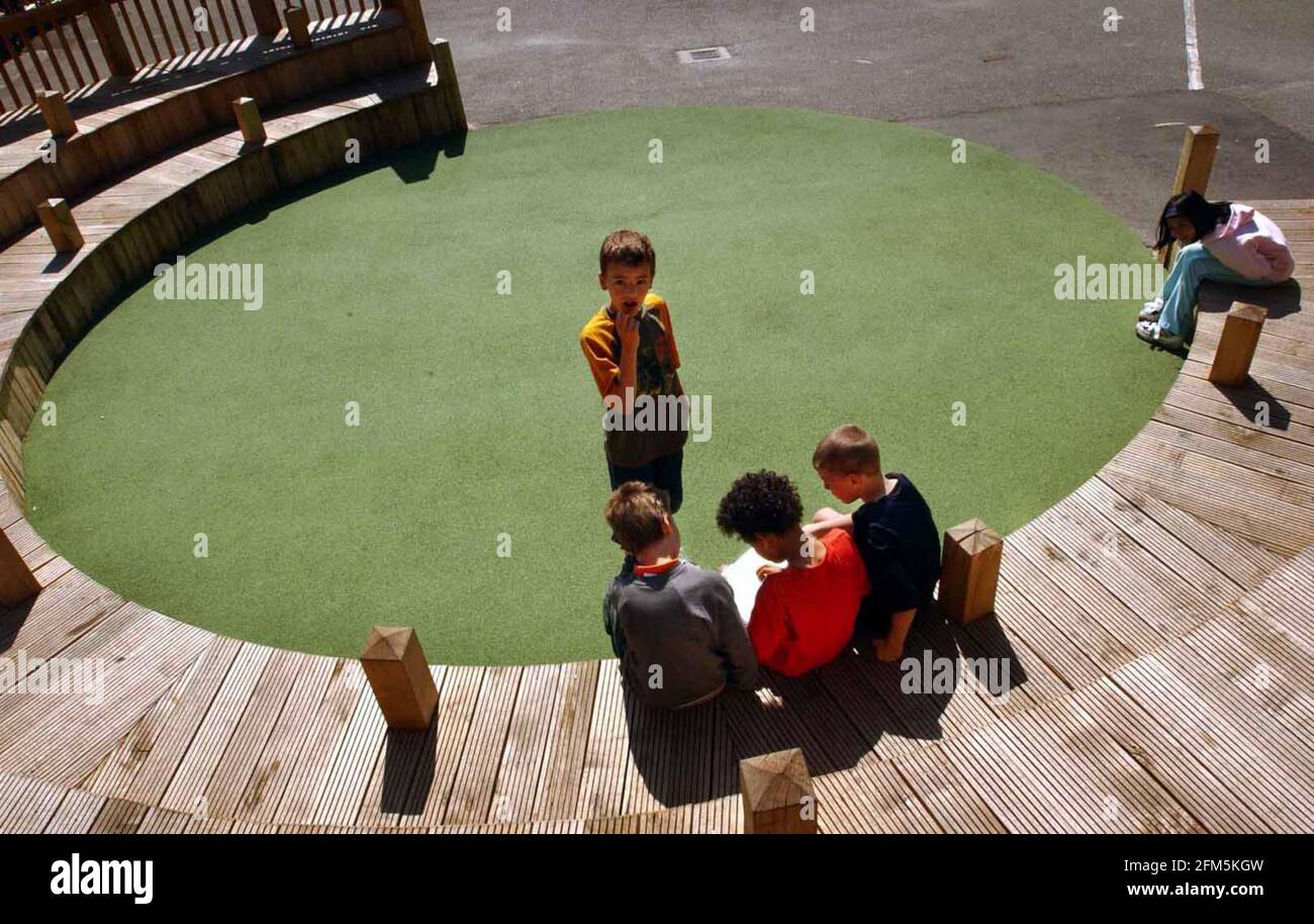 THE PLAYGROUND AT RAVENSTONE PRIMARY SCHOOL IN BALHAM Stock Photo - Alamy