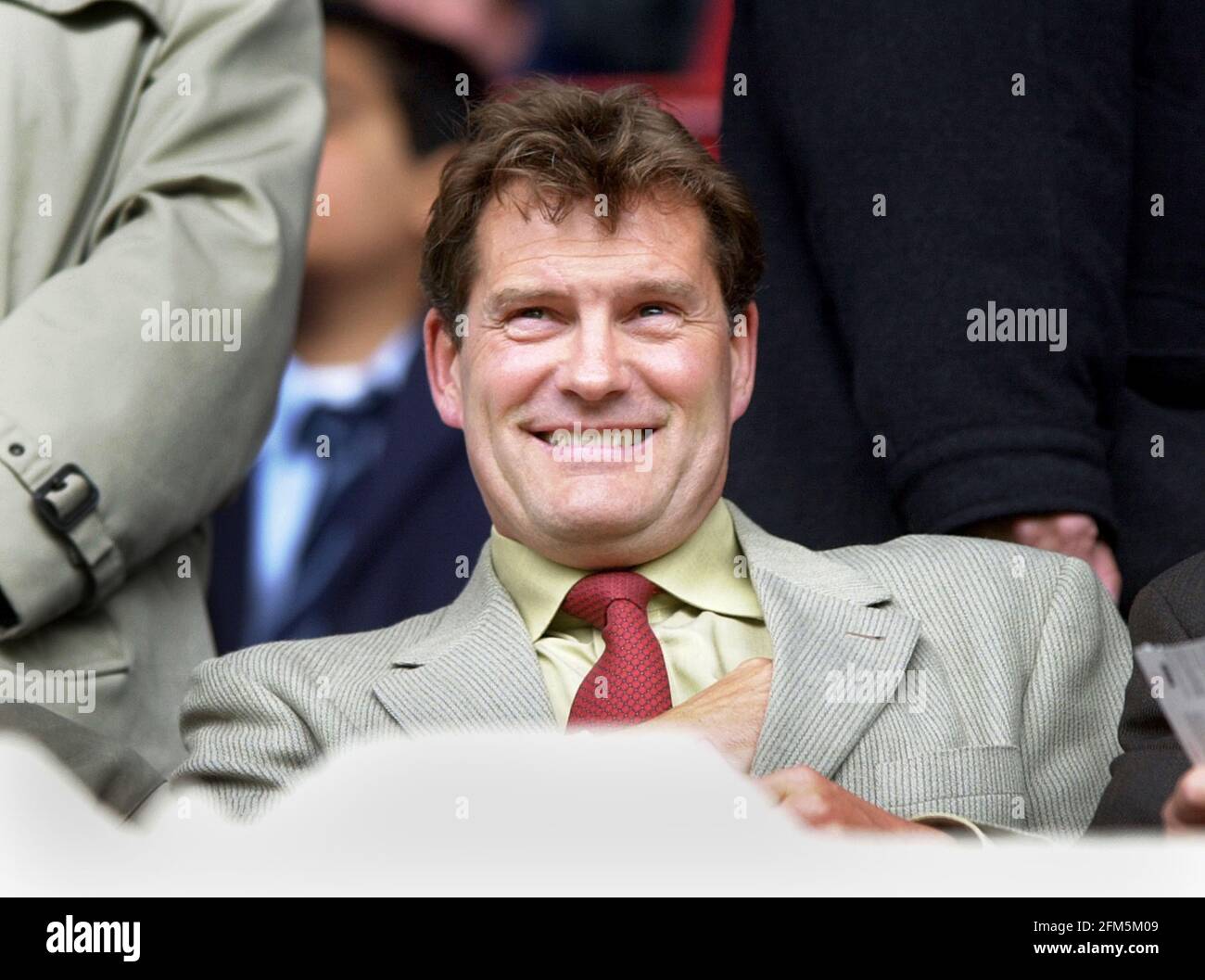 Glenn hoddle at hi-res stock photography and images - Alamy