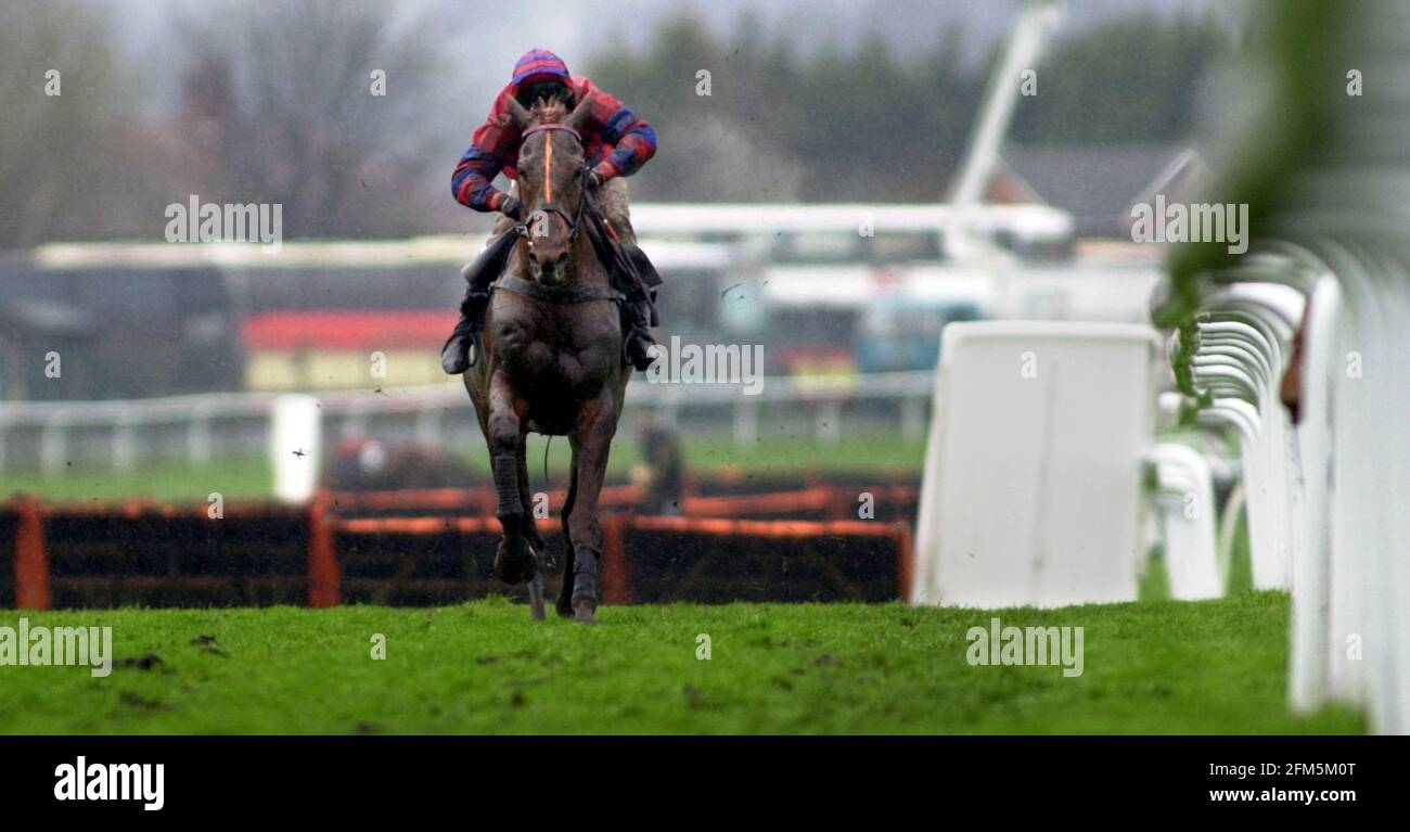 Grand National April 2001 Red Marauder Racehorse and Richard Guest ...