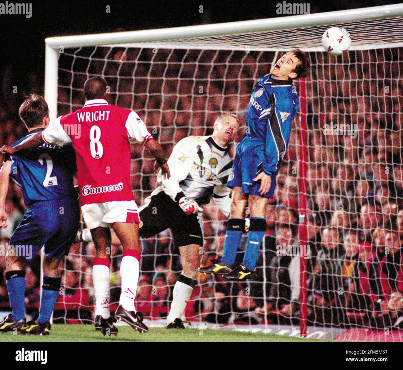 Peter schmeichel hi-res stock photography and images - Alamy