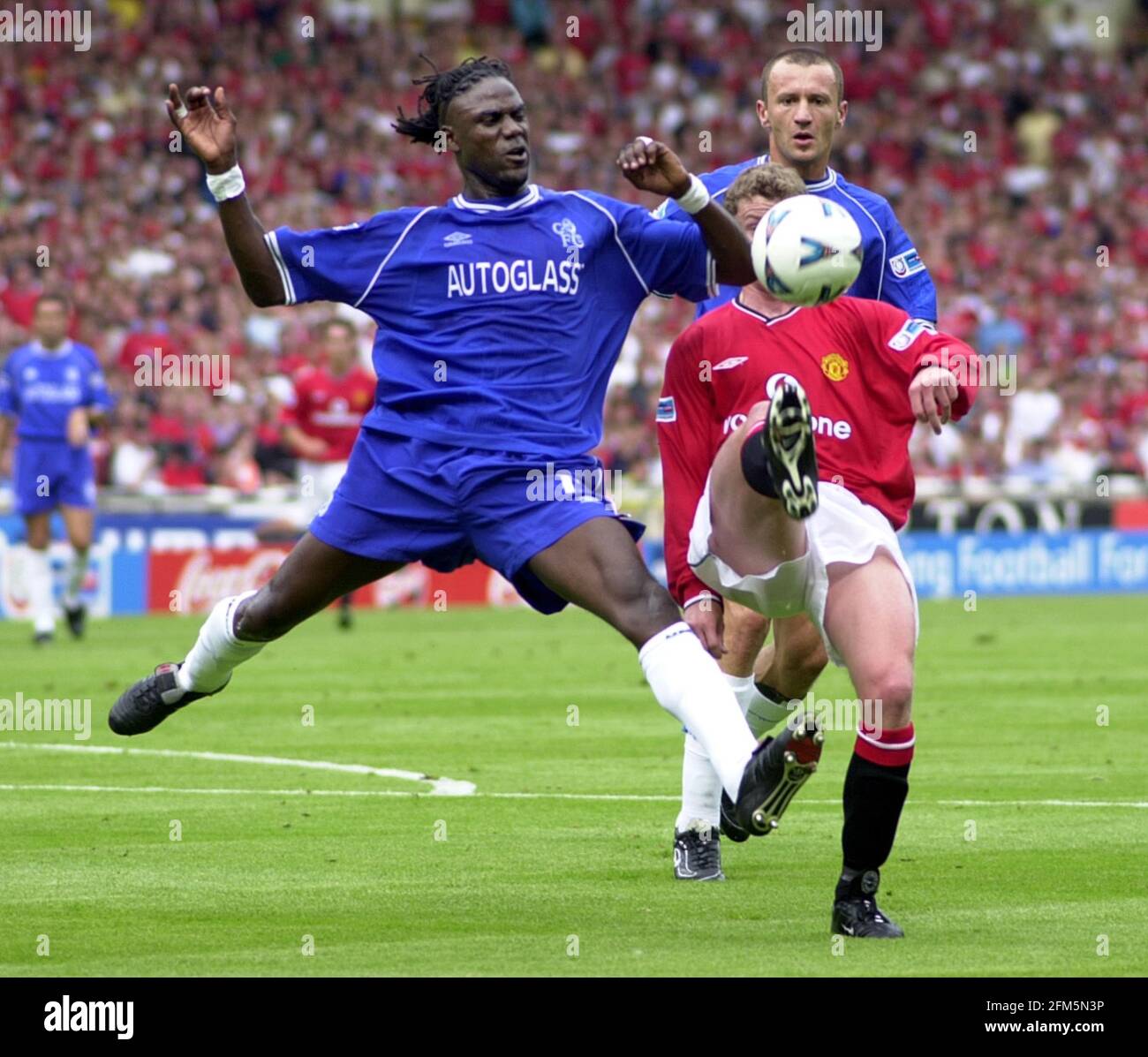 Wembley 2000 stadium hi-res stock photography and images - Alamy