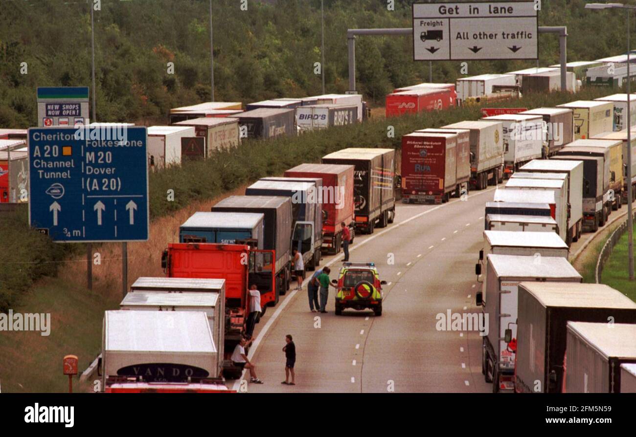 French Fisherman Port Blockade M20 Lorry Park August 2000 lorries ...