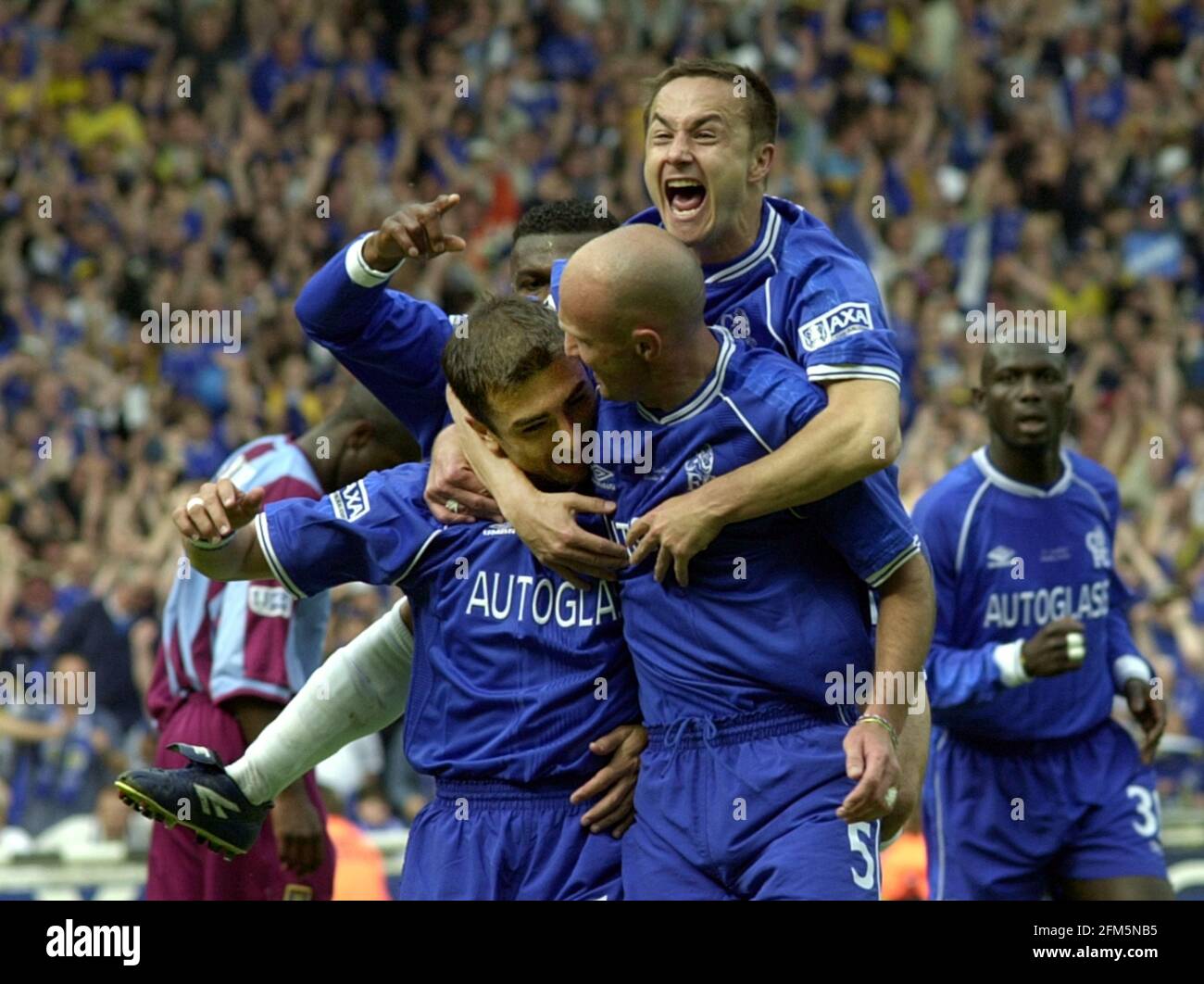 Old wembley stadium fa hi-res stock photography and images - Alamy
