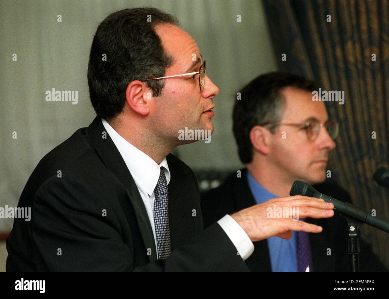 Daniel schwarzmann mark batten london hotel 21 6 01 pic hi-res stock ...