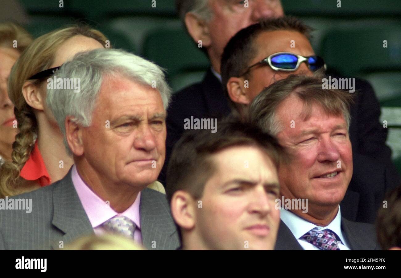 WIMBLEDON TENNIS CHAMPIONSHIPS JULY 2001 SIR ALEX FERGUSON AND BOBBY ...