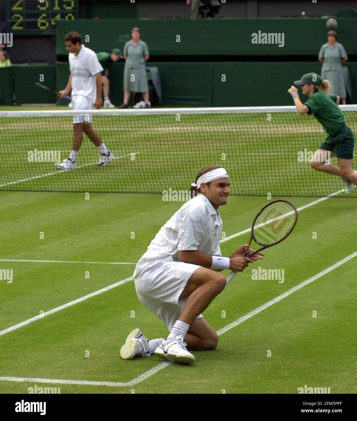 Wimbledon 2001 federer hi-res stock photography and images - Alamy