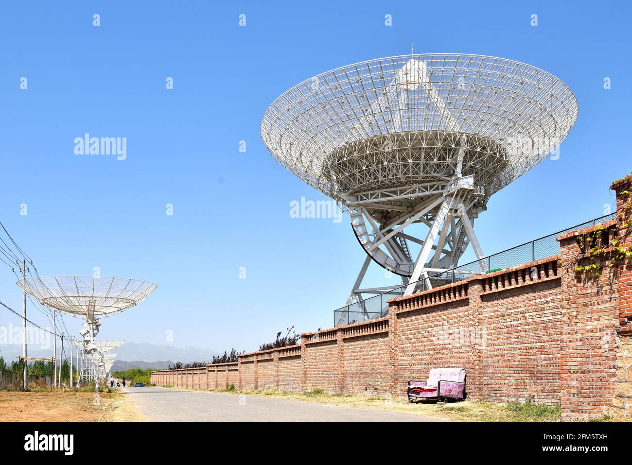 Radar radiation hi-res stock photography and images - Alamy