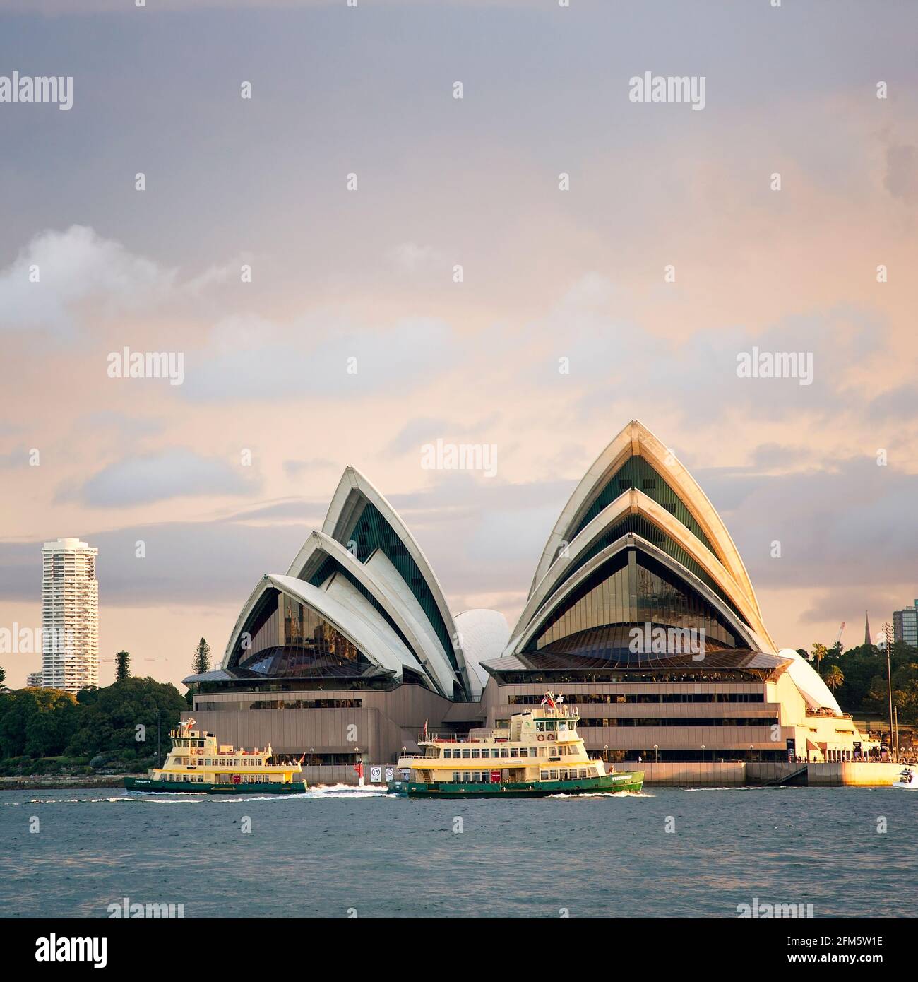 Sydney Opera House and ferries Stock Photo - Alamy