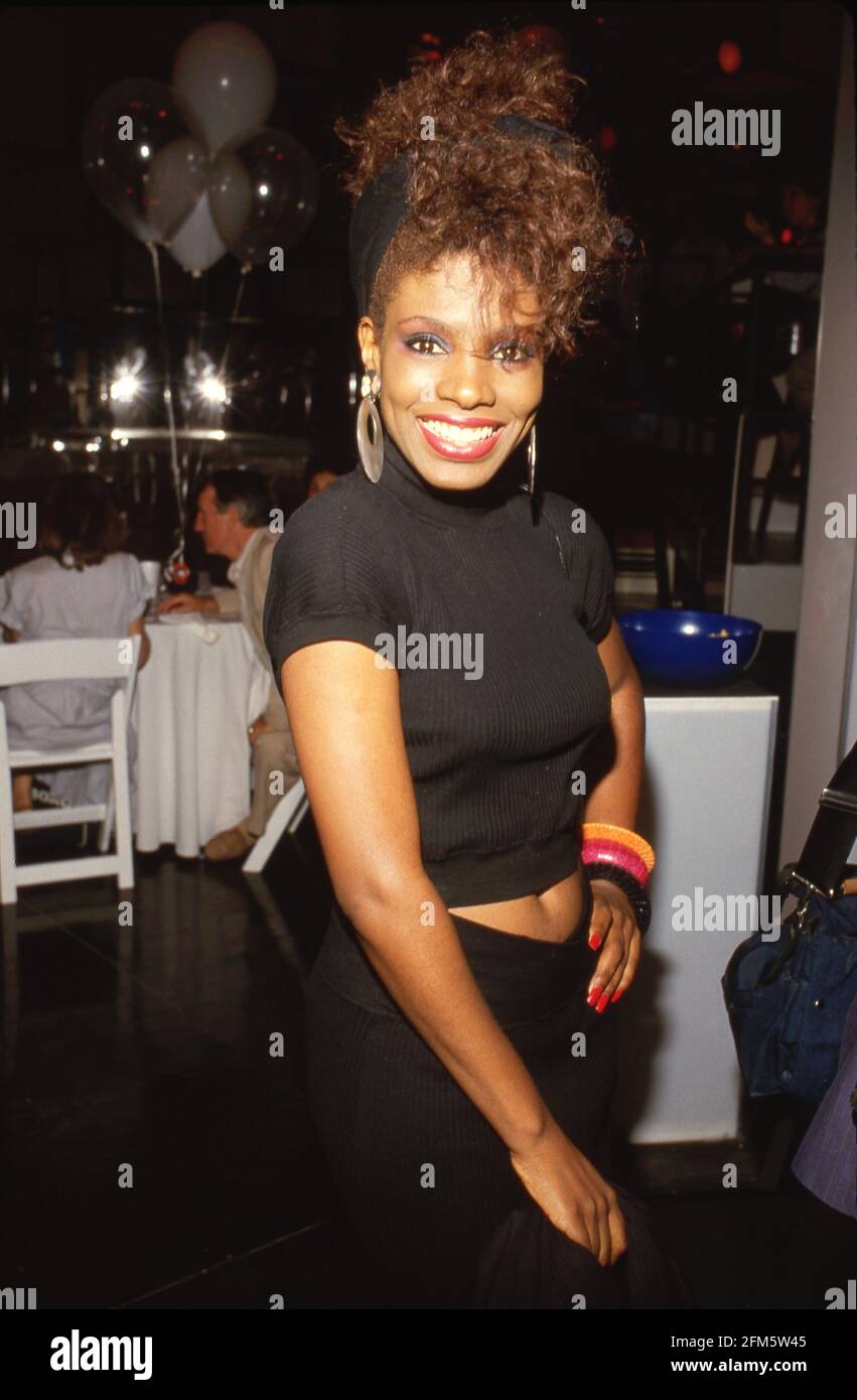 Sheryl Lee Ralph Circa 1980's Credit: Ralph Dominguez/MediaPunch Stock ...