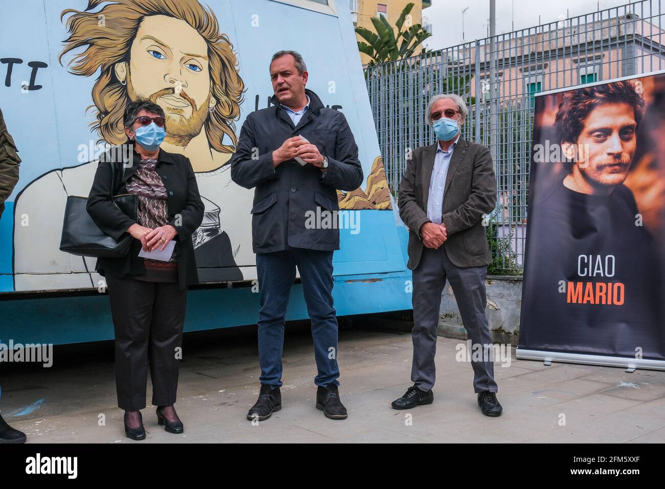 Anna Motta (L) Mother of Mario, the mayor of naples Luigi de Magistris ...