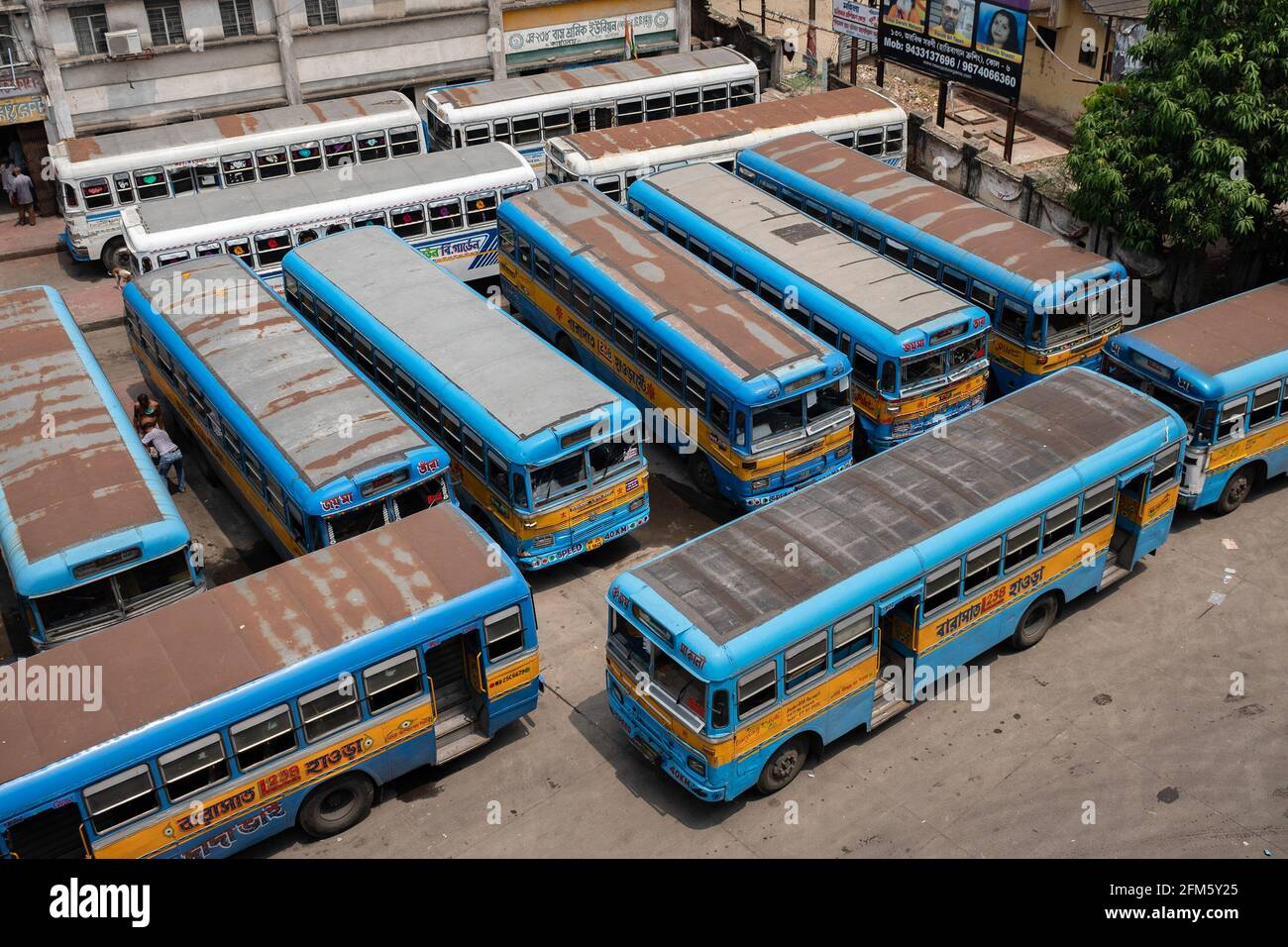 Bus services numbers hi-res stock photography and images - Alamy