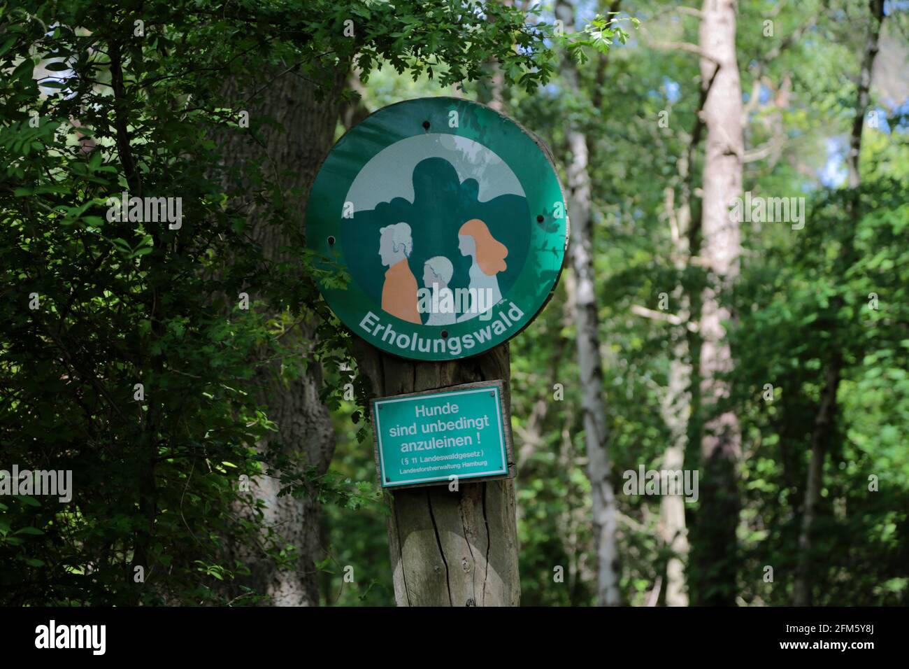 Information sign for a local recreation area Stock Photo - Alamy