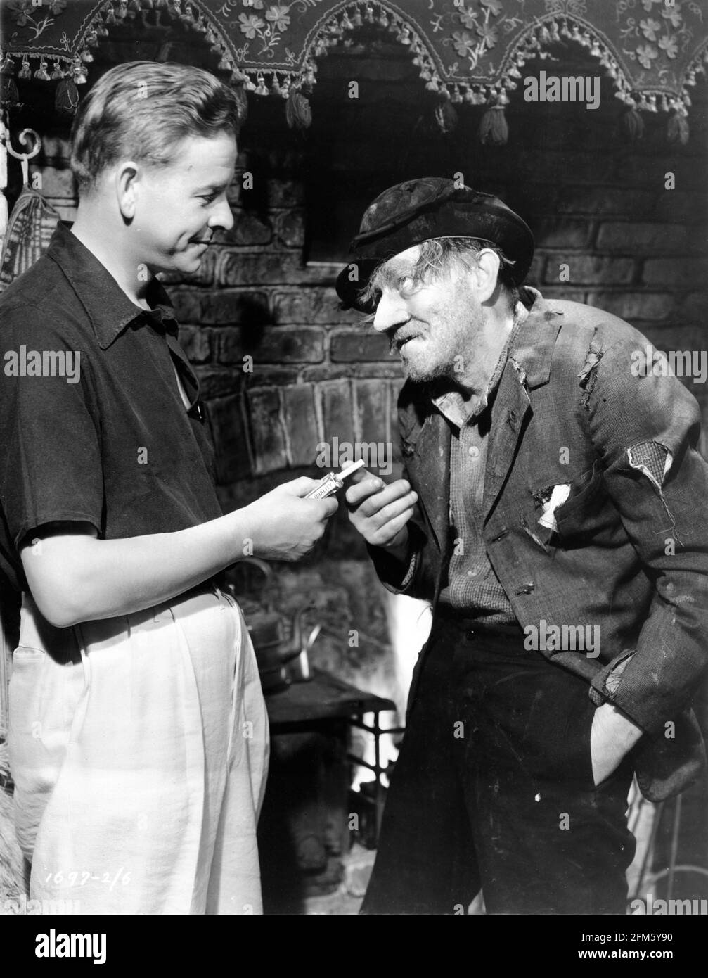 Director LOUIS KING and JOHN BARRYMORE (in costume as Colonel Neilson ...