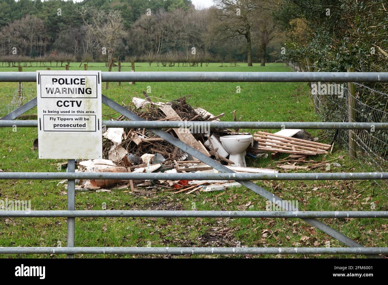 Rubbish garbage field farm hi-res stock photography and images - Alamy