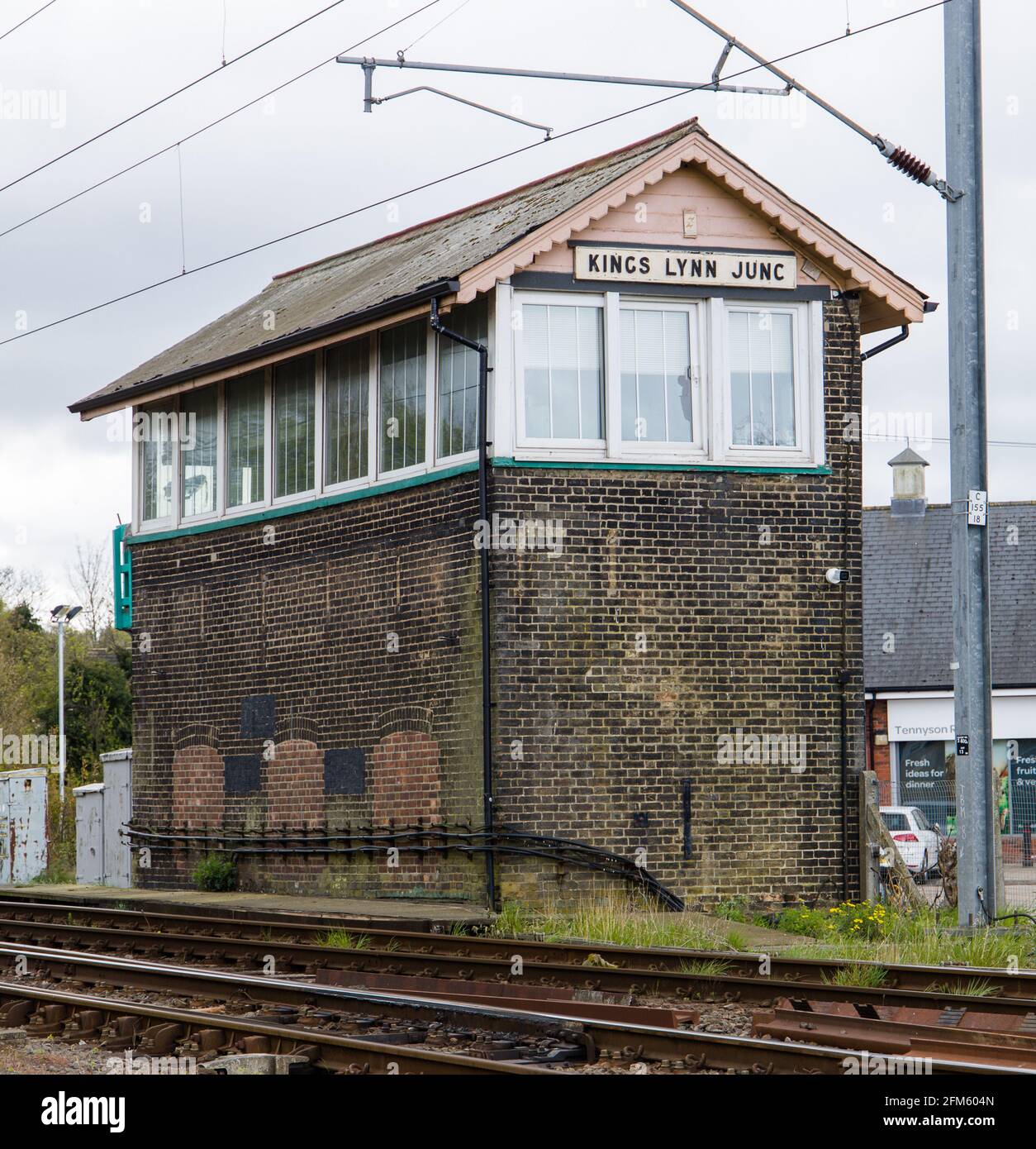 Overhead signal gantry hi-res stock photography and images - Alamy