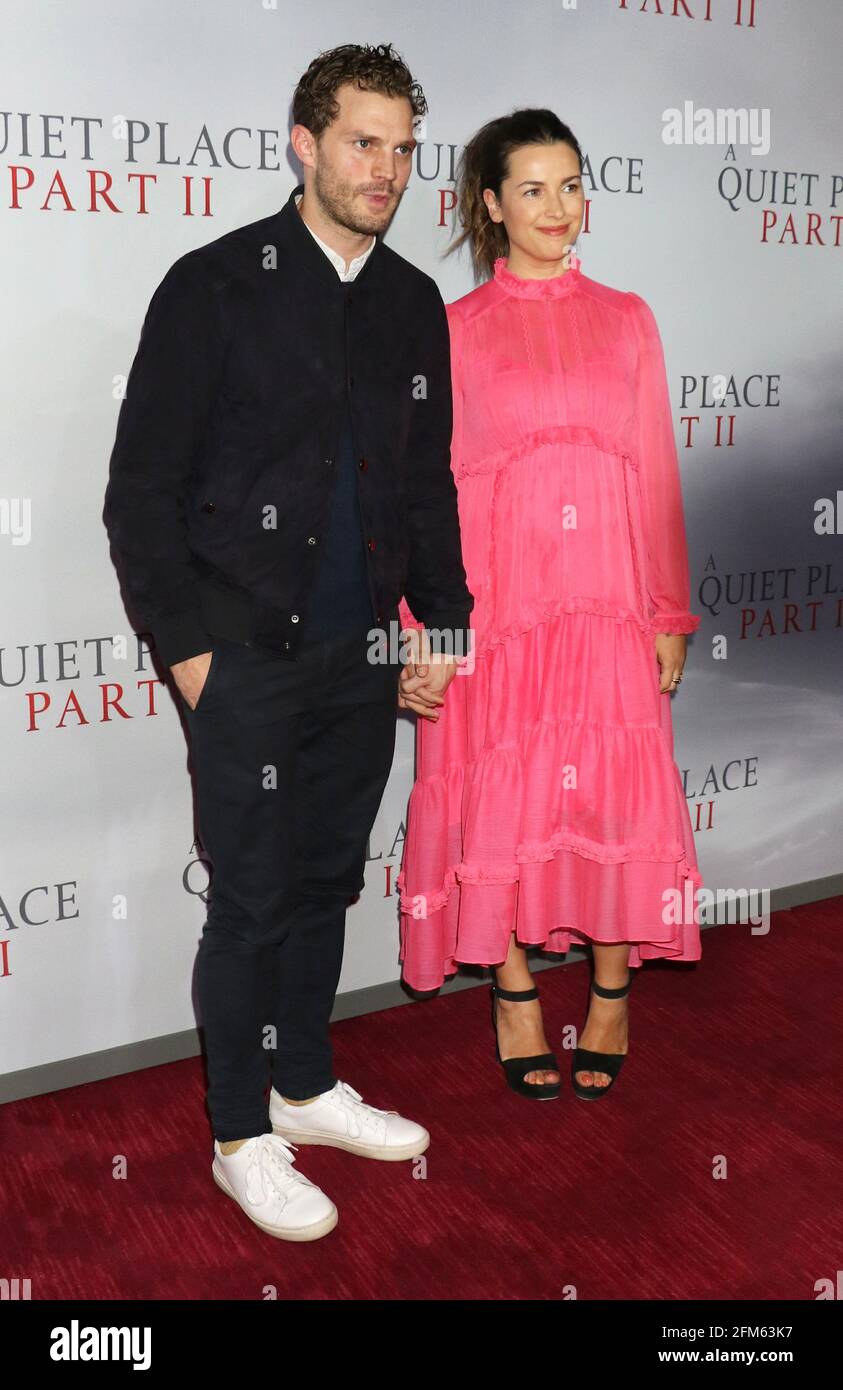 Jamie Dornan Rose Byrne