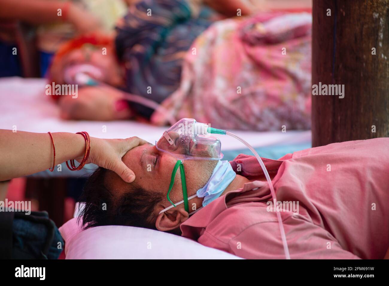 Non breathing hi-res stock photography and images - Alamy