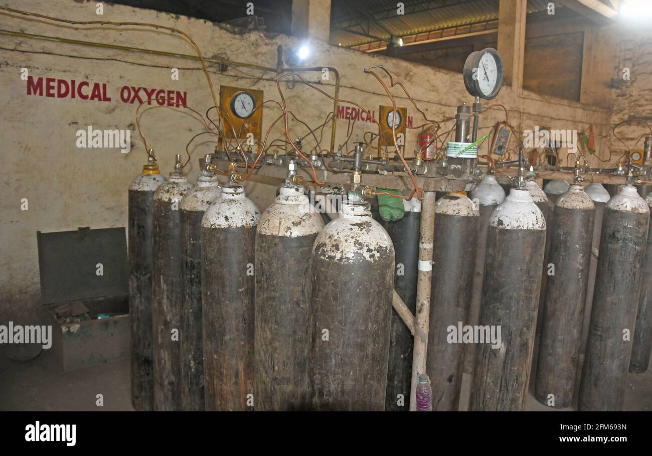 India : Medical oxygen refilling in cylinders is underway at the Oxygen ...