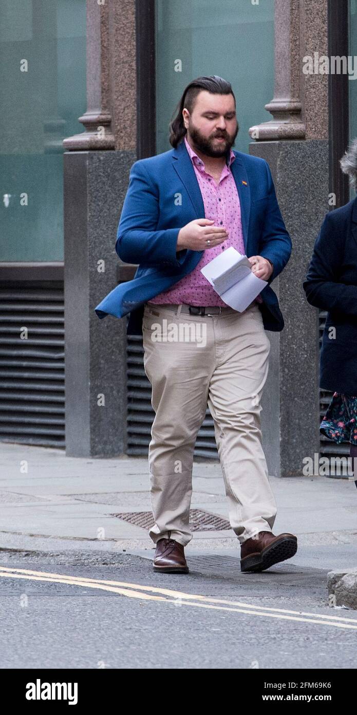 Right wing extremism uk hi-res stock photography and images - Alamy