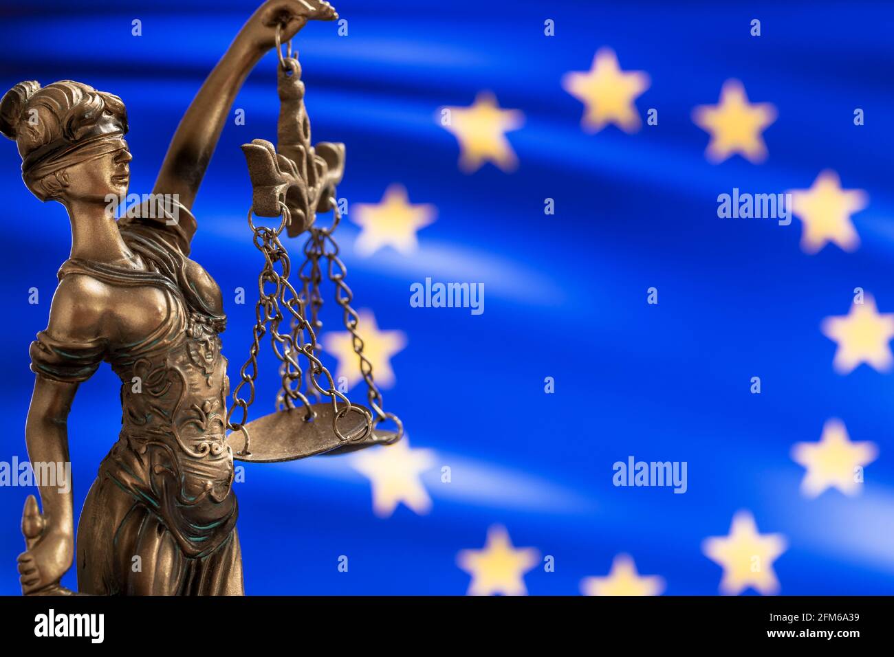 Justice statue eu hi-res stock photography and images - Alamy