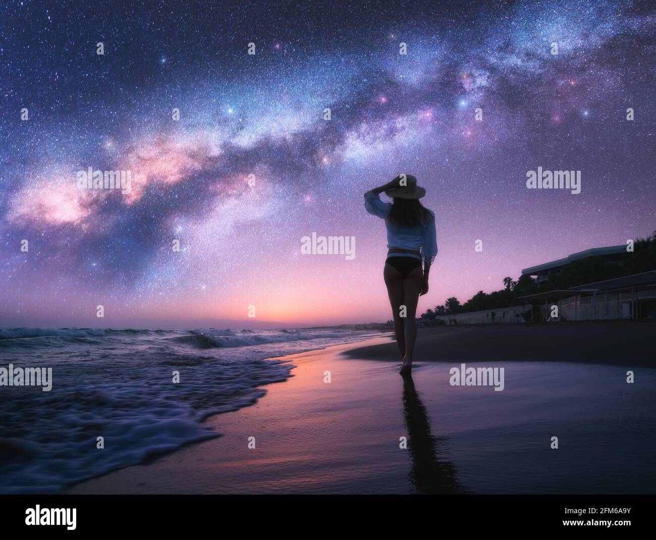 Starry night beach hi-res stock photography and images - Alamy