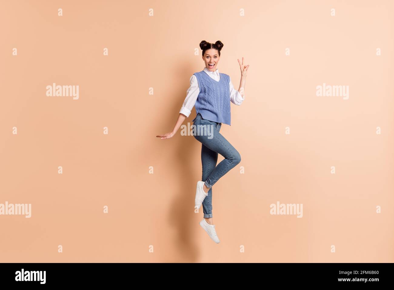 Shoving High Resolution Stock Photography and Images - Alamy