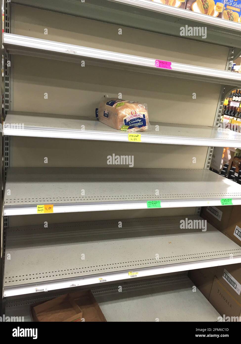 Los Angeles - CA - 03/15/2020 Stores And Shelves Cleaned Out Due To ...