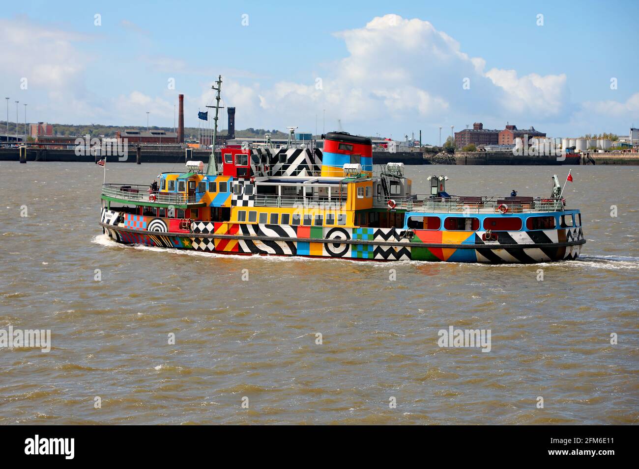Liverpool’s Mersey Ferry leaving the Pier Head Ferry Terminal Stock ...