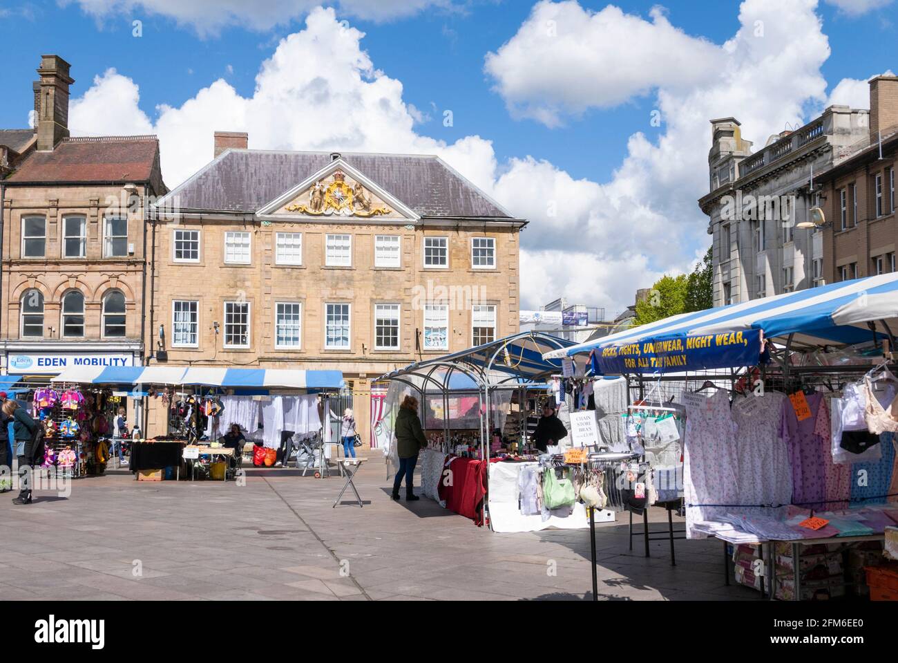 Mansfield market place hi-res stock photography and images - Alamy
