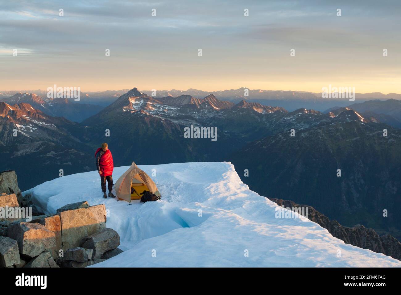 Tent on top of a mountain hi-res stock photography and images - Alamy