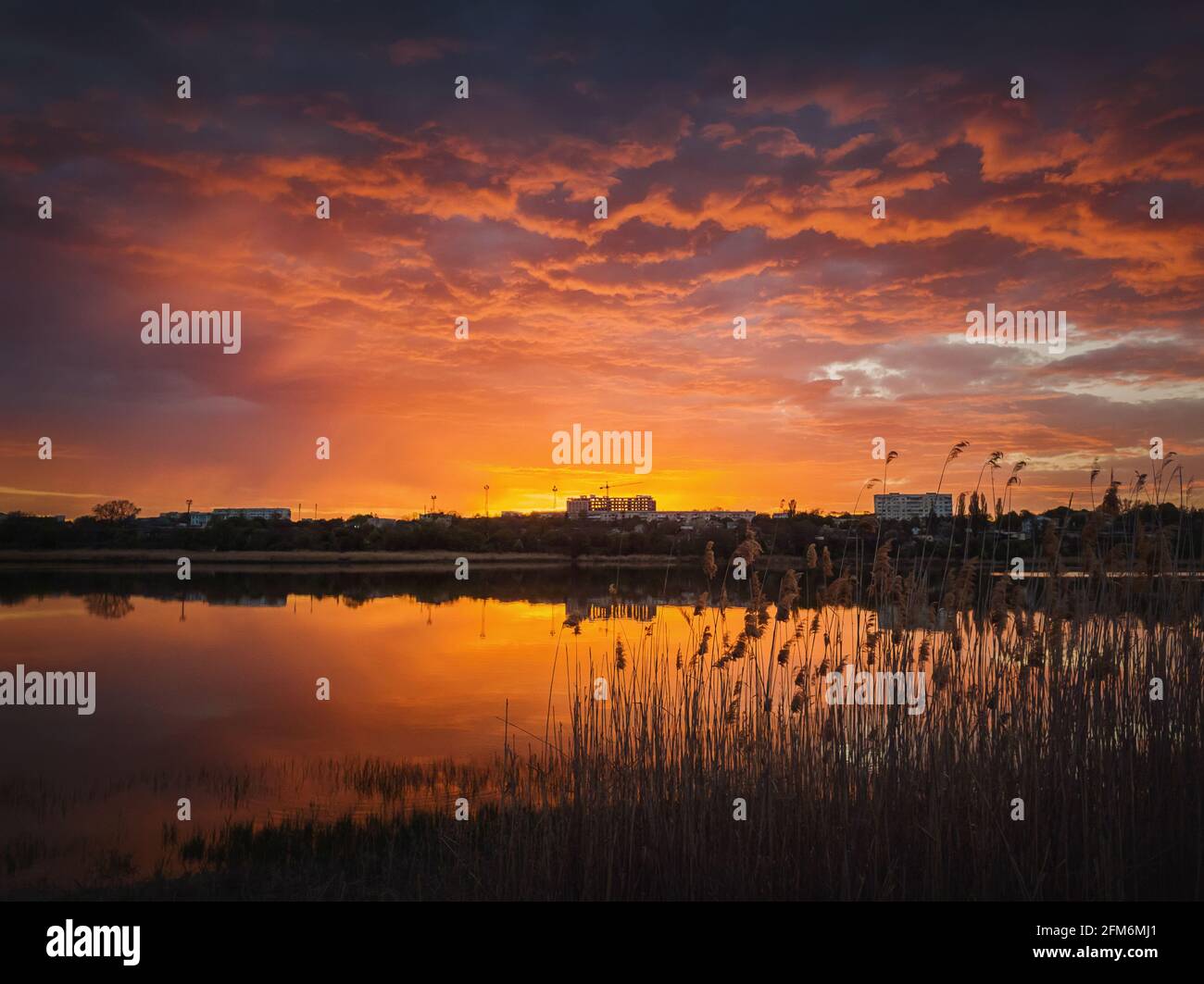 Lake river twilight sunset hi-res stock photography and images - Alamy