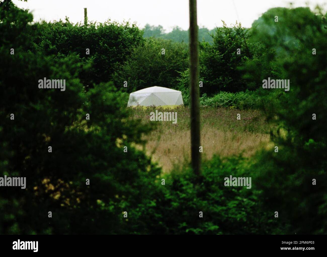 Sarah stands hi-res stock photography and images - Alamy