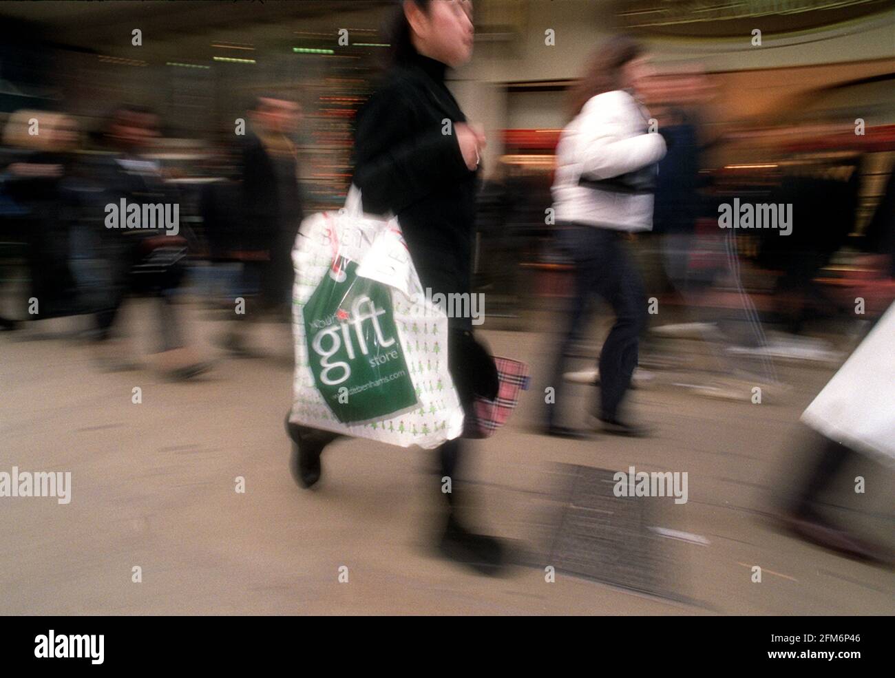 Christmas Shoppers December 2000 Stock Photo - Alamy