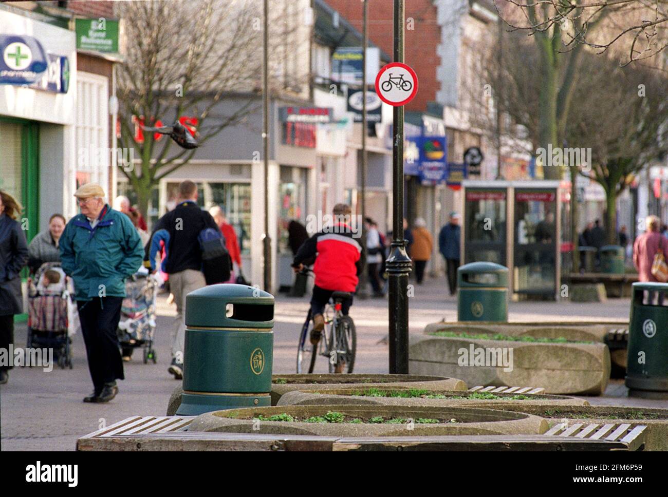 GILLINGHAM TOWN CENTRE FEB 2001 Stock Photo - Alamy