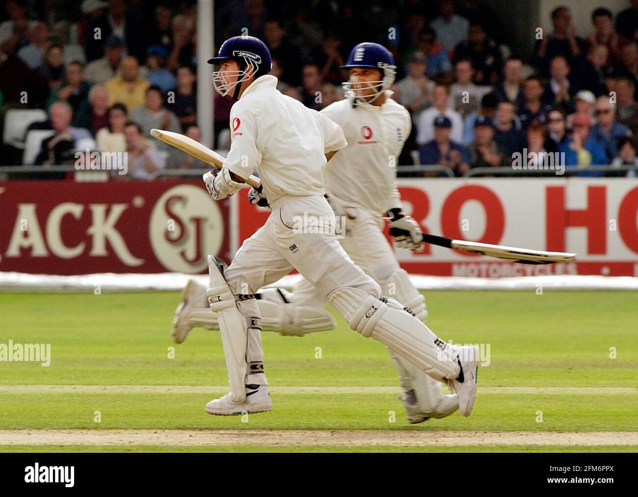 Butcher england v india hi-res stock photography and images - Alamy