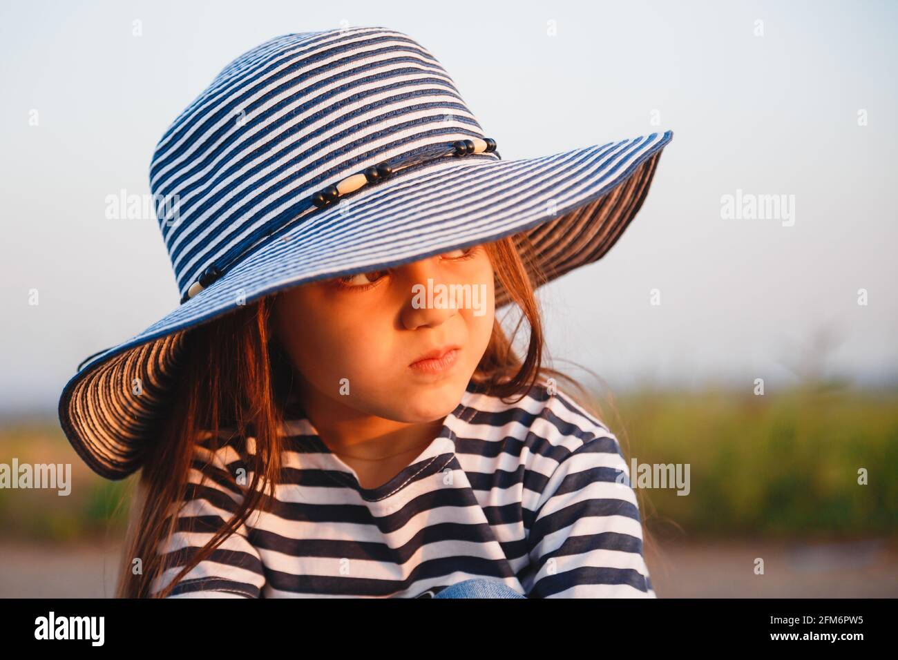 Sad sun hi-res stock photography and images - Alamy