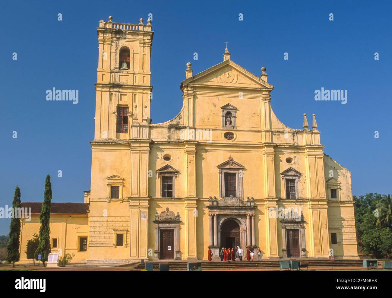 Se cathedral largest church hi-res stock photography and images - Alamy