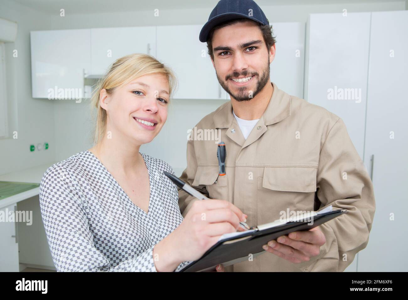 Delivery sheet hi-res stock photography and images - Alamy